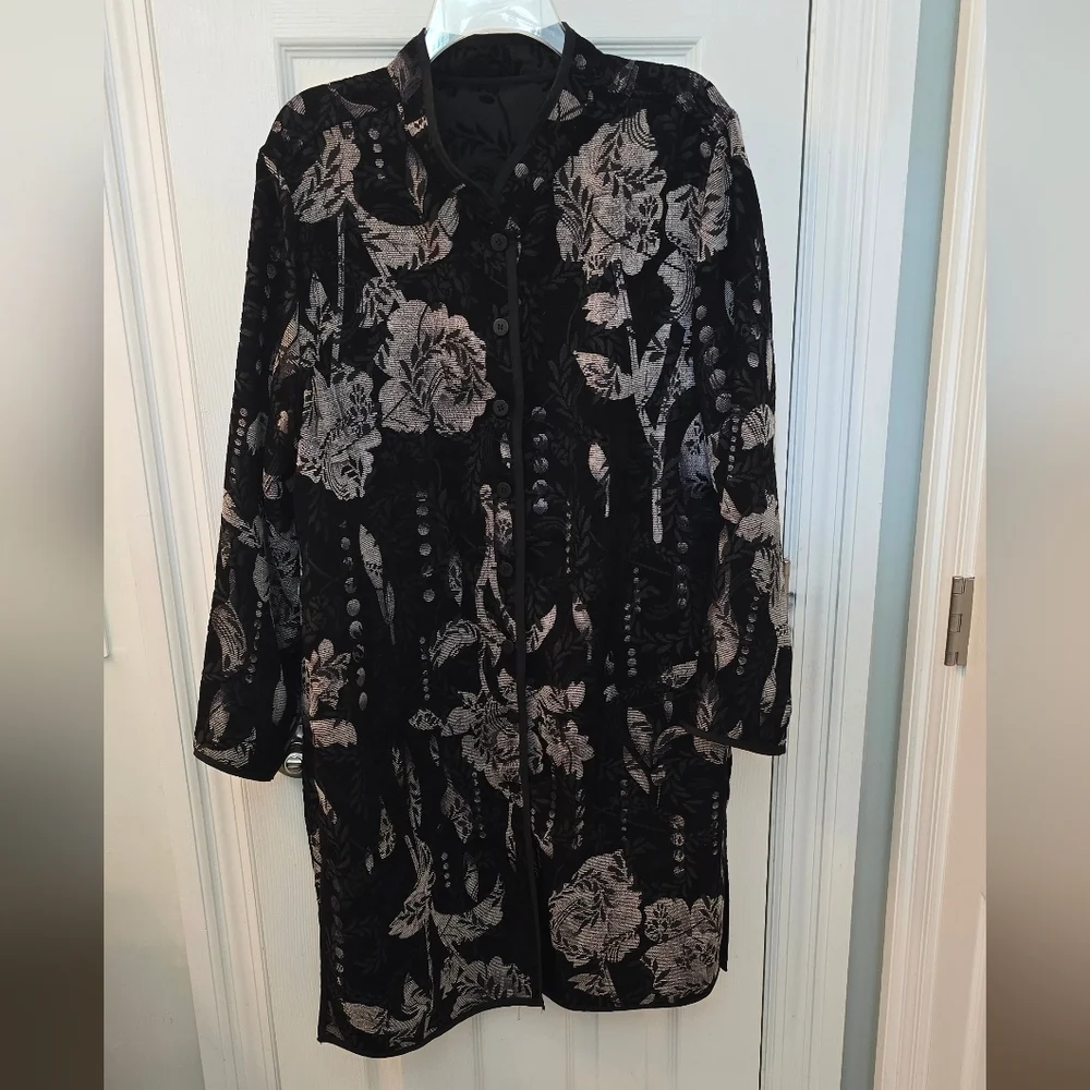 Jackets & Coats | 2 In 1 Reversable Floral Black And Gray Long Coat No ...